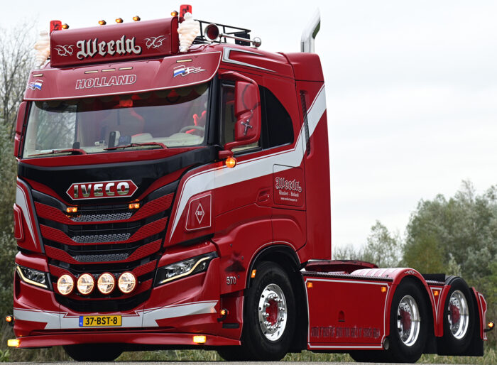 IVECO S-WAY Small Cab 6x2 avec remorque porte-container 3 essieux et ...