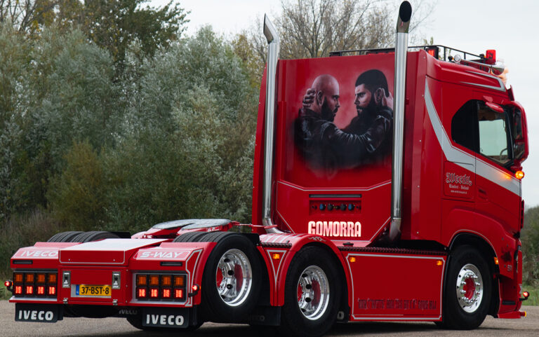 IVECO S-WAY Small Cab 6x2 avec remorque porte-container 3 essieux et ...