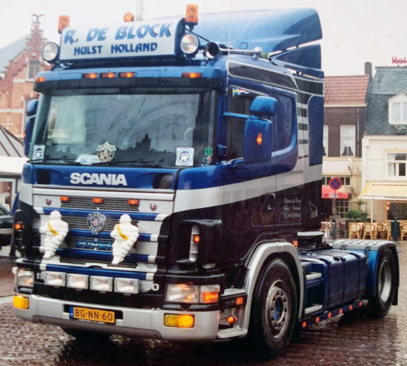 SCANIA Serie 4 Flat Roof 4x2 ROLAND DE BLOCK - MiniTruck.fr