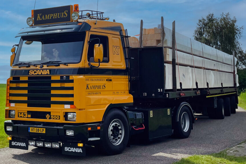 SCANIA Serie 3 Streamline 4x2 avec remorque plateau 3 essieux ...