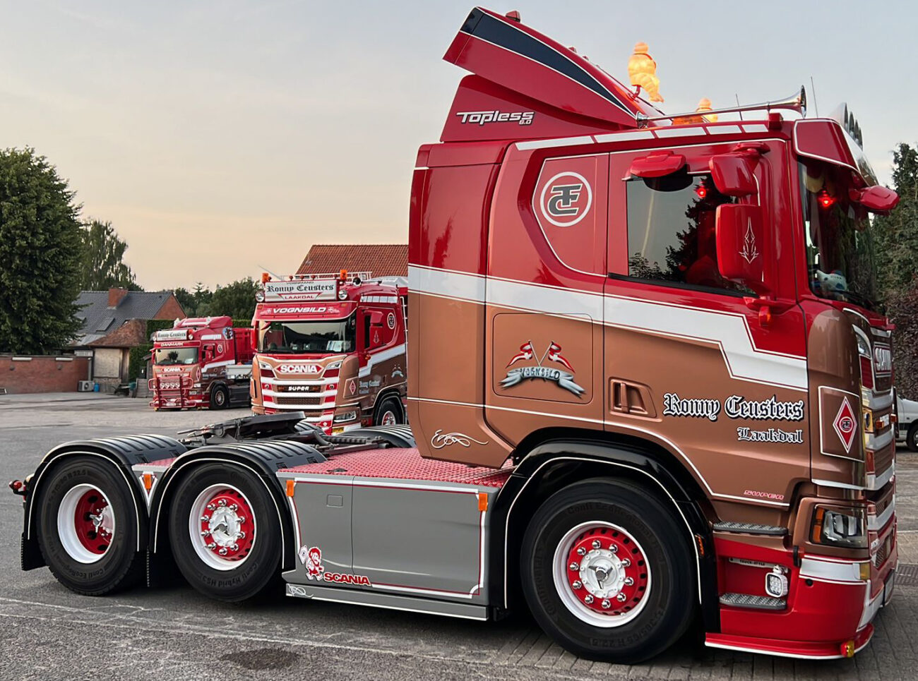 SCANIA R LowCab 6x2 avec remorque frigo 3 essieux CEUSTERS CEUSTERS ...